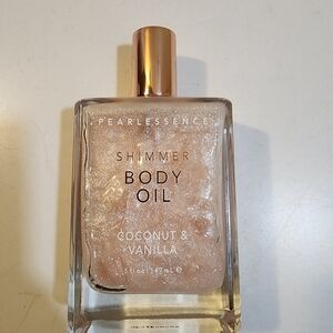 PEARLESSENCE | Bath & Body | Pearlessence Shimmer Body Oil By Coconut ...